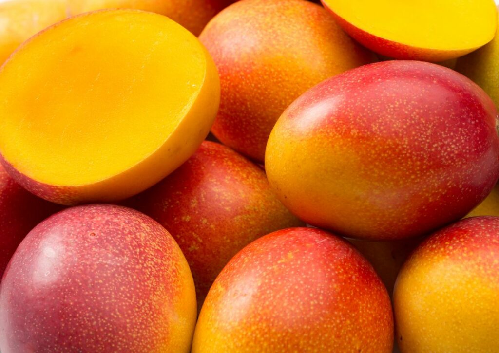 Mango Puree for Baby By Age: Combinations, Benefits & Tips - ThrivingNest