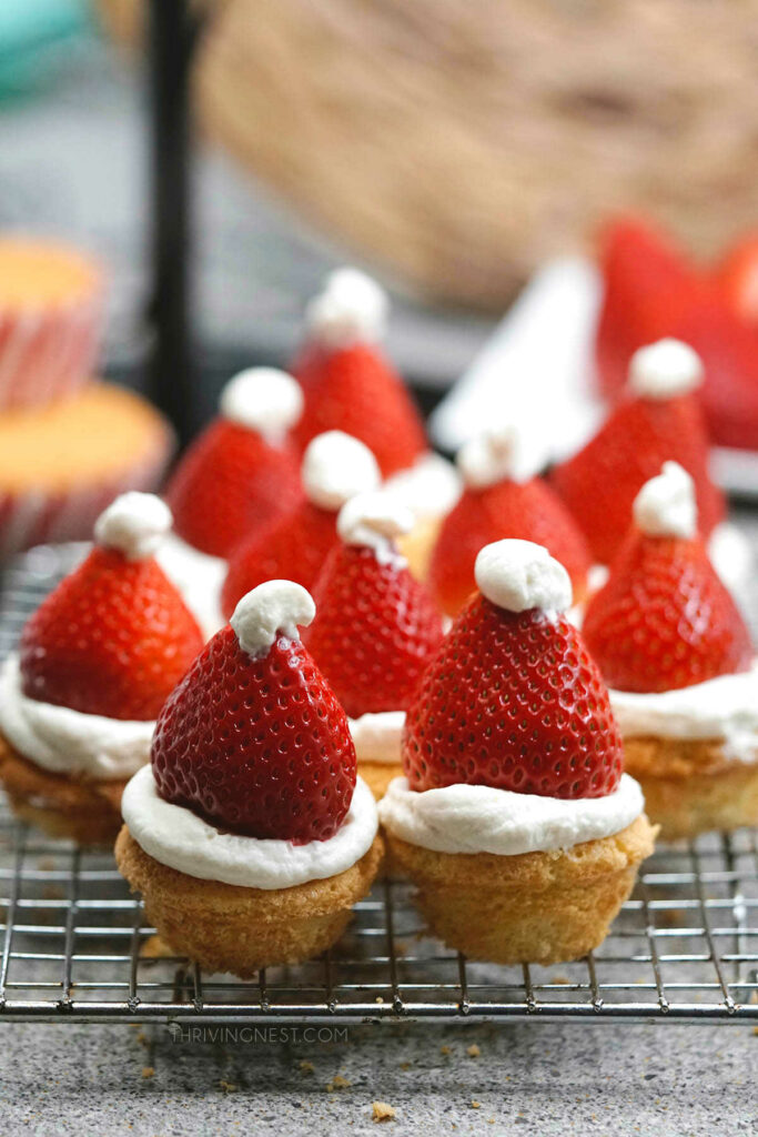 Mini Santa Hats - Strawberry Cake Bites - ThrivingNest